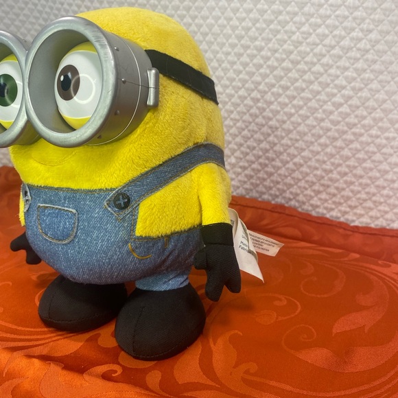 Universal | Toys | 8 Despicable Me Bob Plush Minion Toy | Poshmark